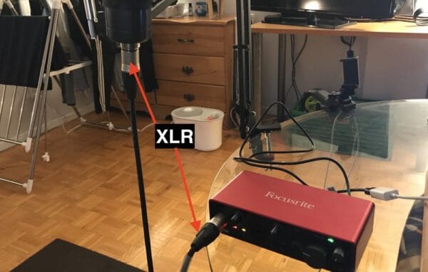 How to Use the Scarlett 2i2 With A Microphone [EXPLAINED] – Producer ...